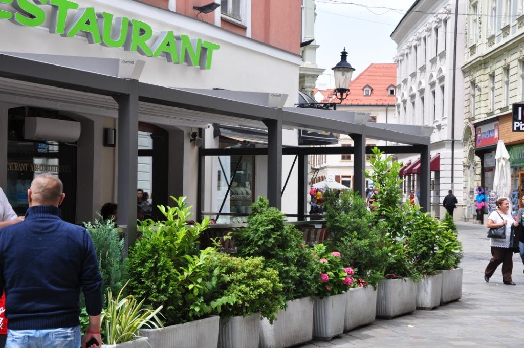 Pergotenda B-Space Bratislava - Ulica Rybárska brána patrí medzi ...