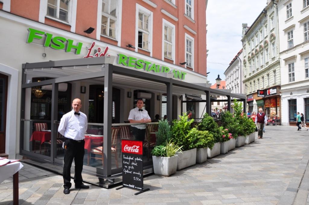 Pergotenda B-Space Bratislava - Ulica Rybárska brána patrí medzi ...